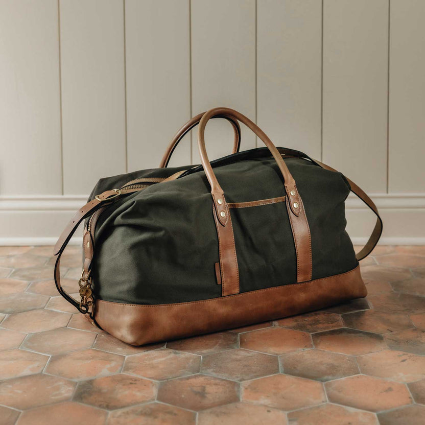 Canvas Weekender – Clayton & Crume