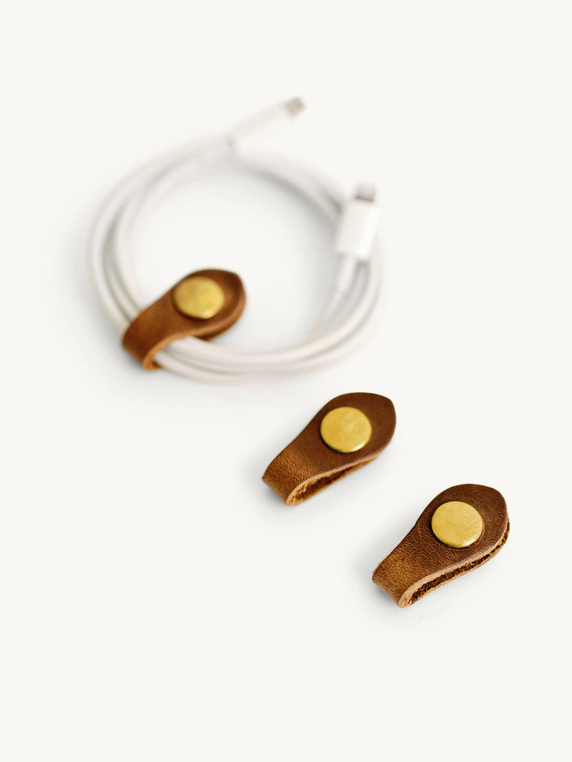 Cord Snaps – Clayton & Crume